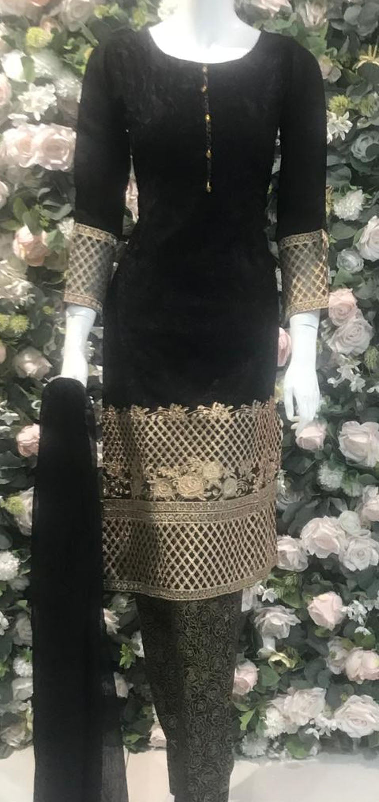 LS-575 READYMADE PAKISTANI SUIT